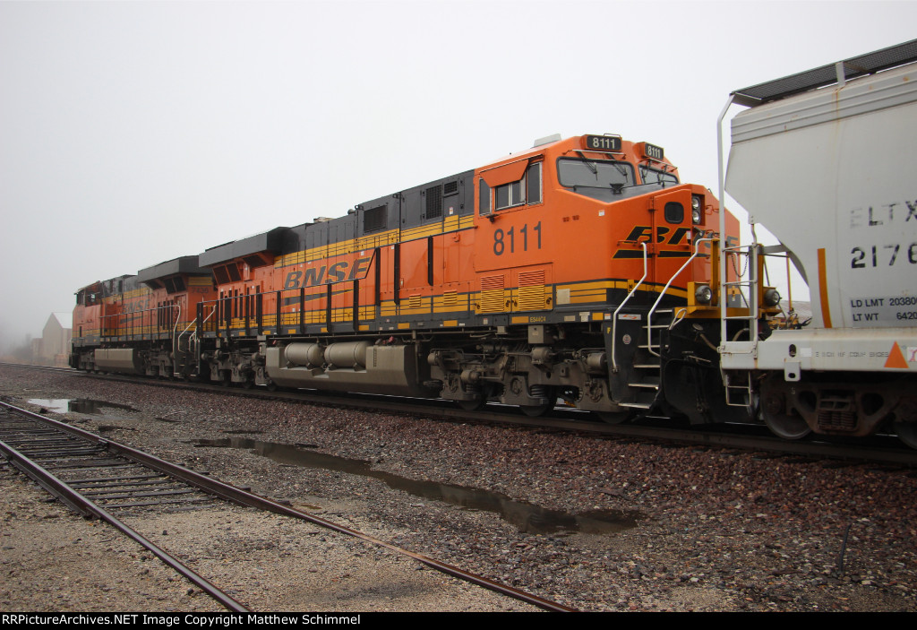 BNSF 8111